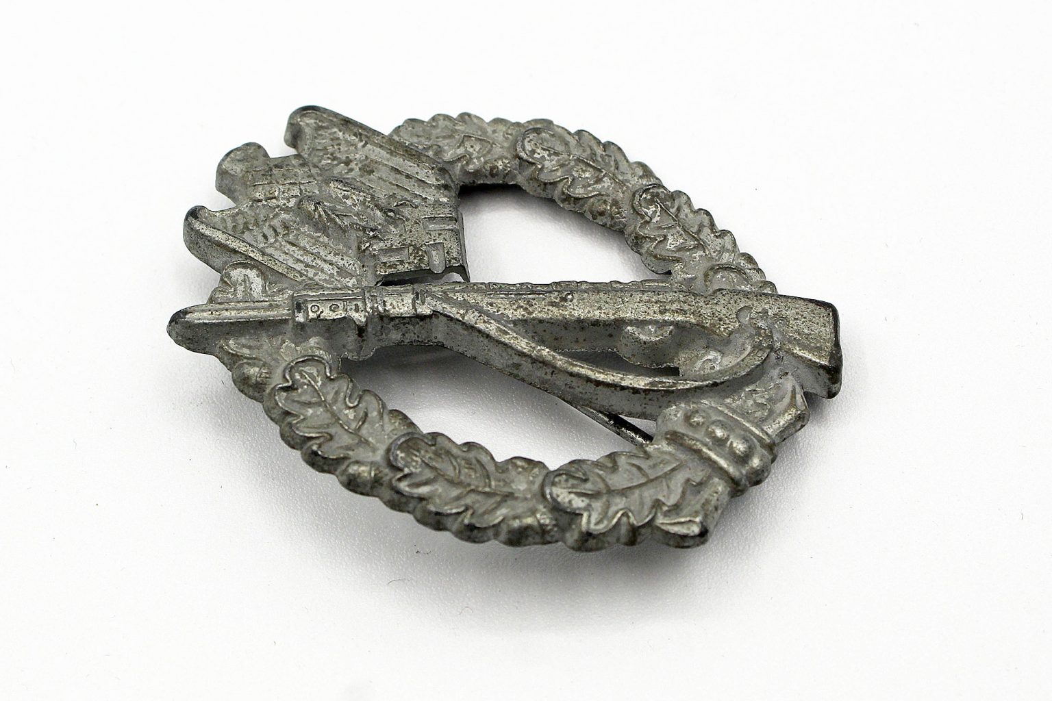 WW2 German Infantry Assault Badge - S&H . GO5019 - Time Traveler Militaria