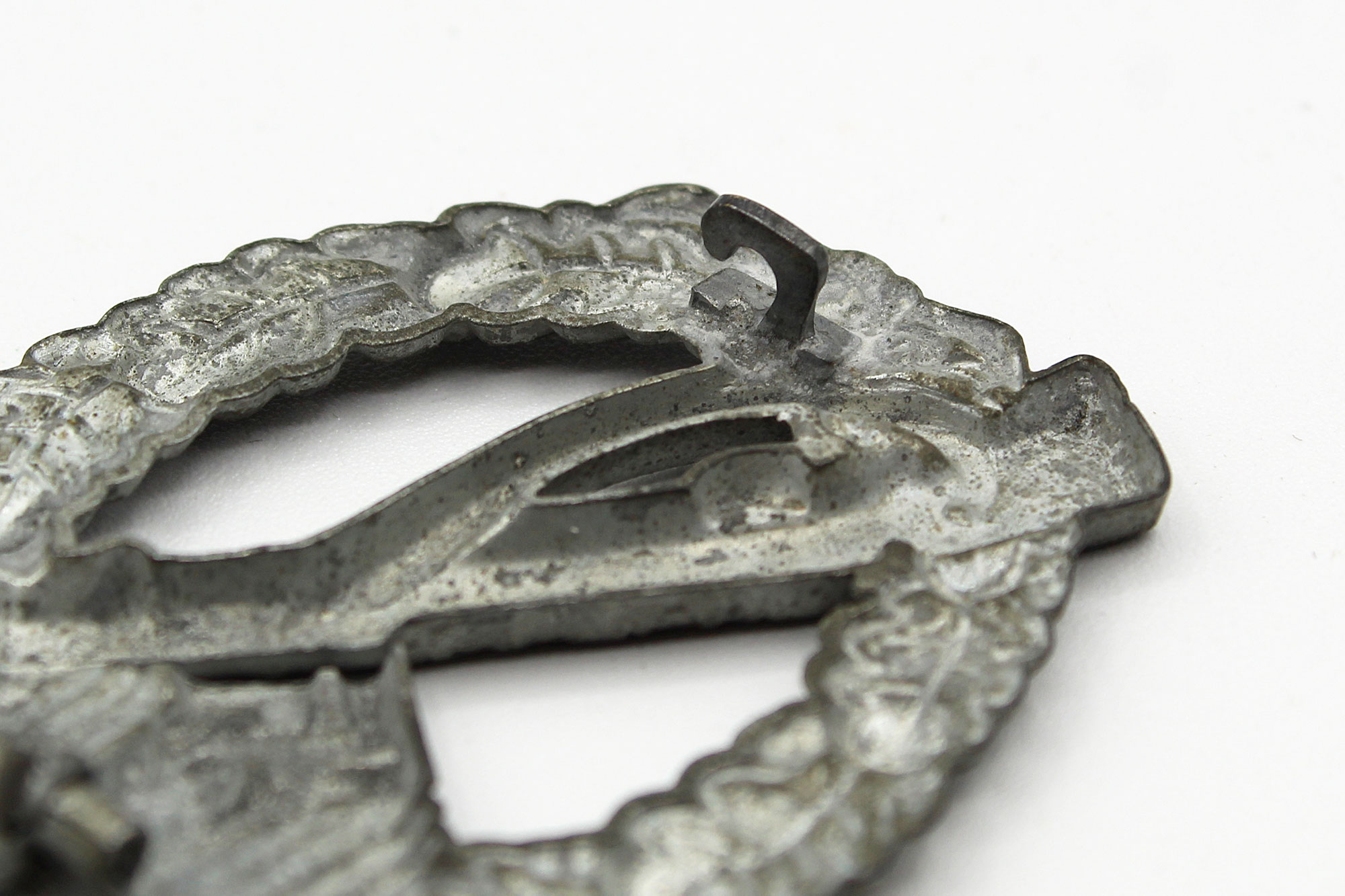 WW2 German Infantry Assault Badge - S&H . GO5019 - Time Traveler Militaria