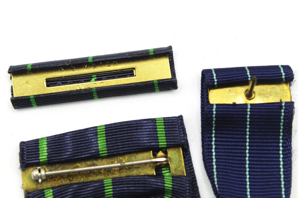 US Navy Expert Rifleman Medal with Miniature Medal . YMU4693 - Time ...