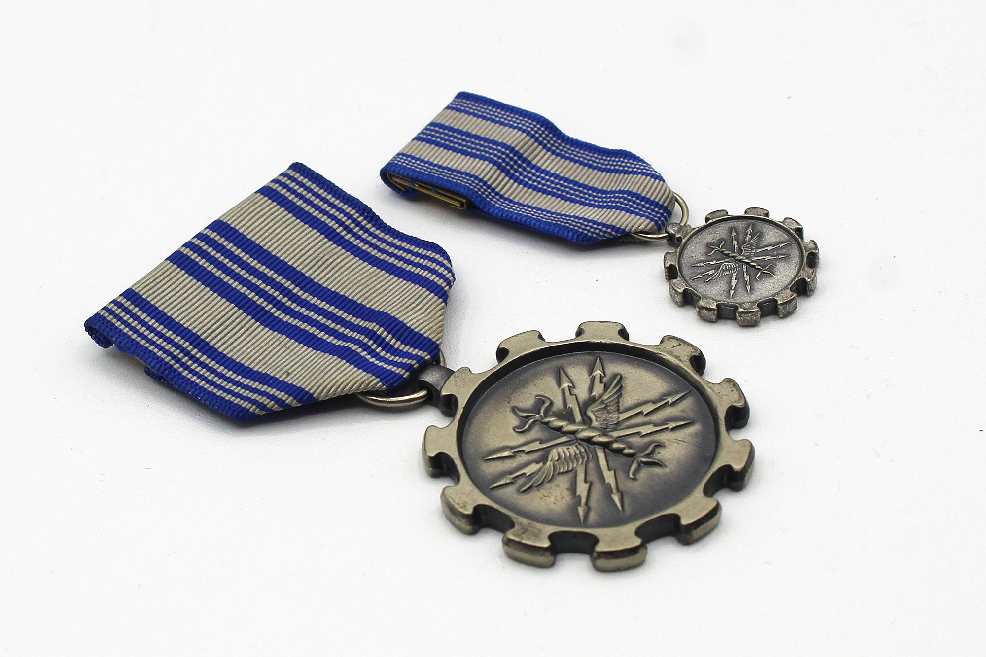 USAF Meritorious Achievement Medal with Miniature Medal . YMU4694 ...