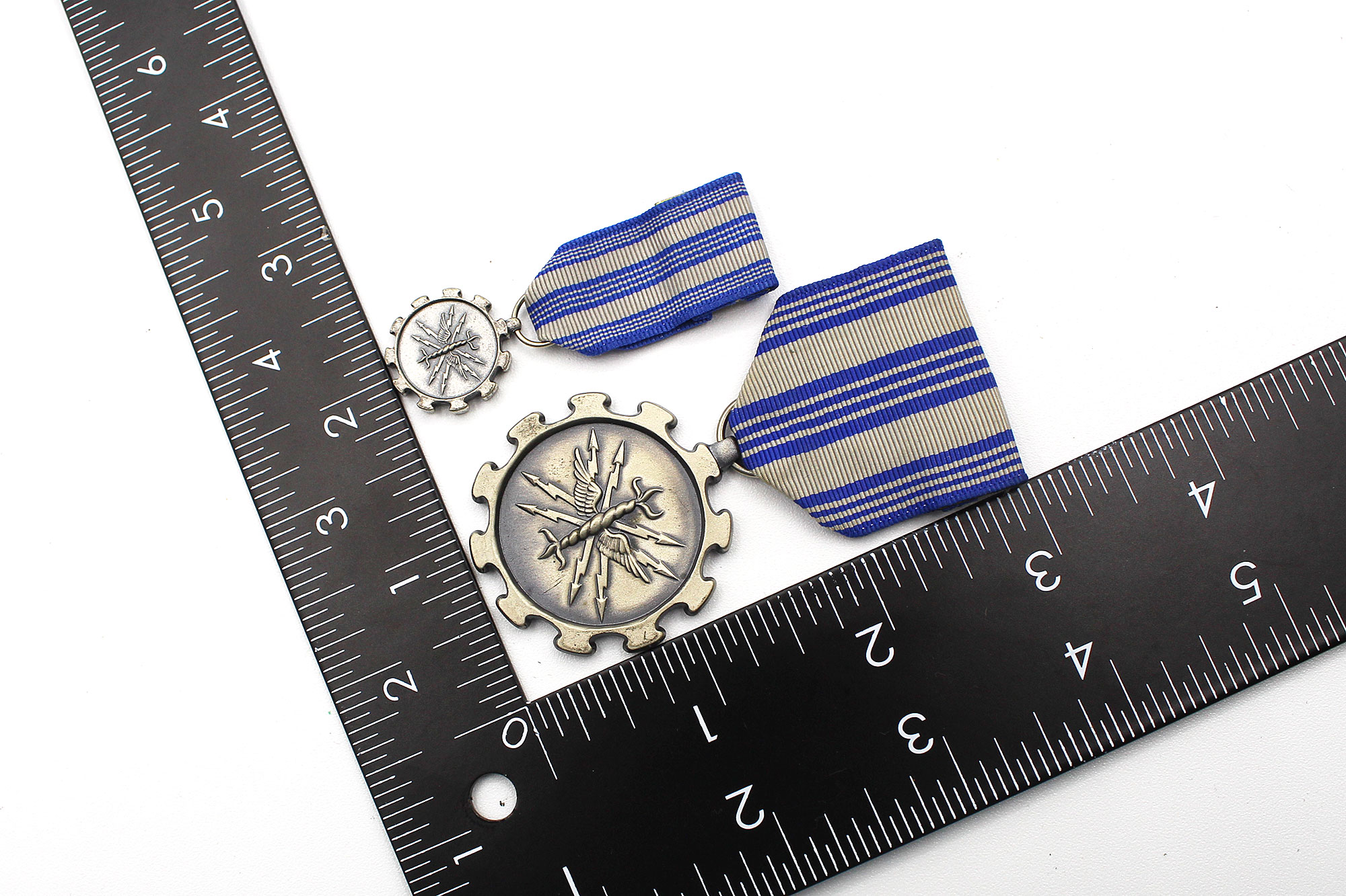 USAF Meritorious Achievement Medal with Miniature Medal . YMU4694 ...