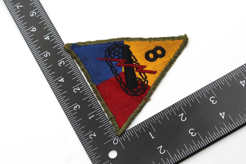 US Army 8th Armored Division Patch . USP1231 - Time Traveler Militaria