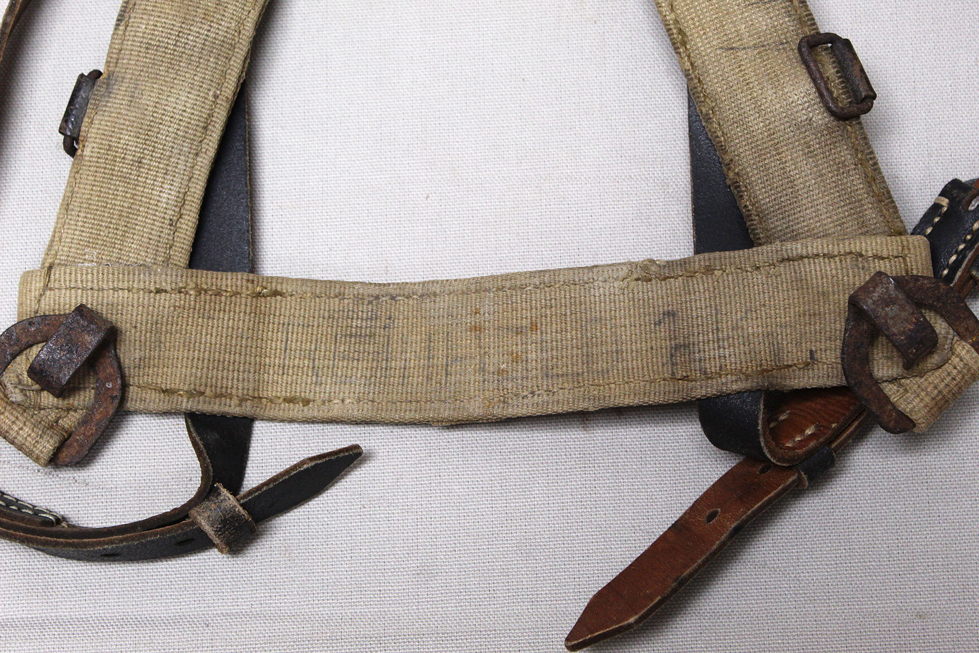 WW2 German Tropical A-frame . EFL6176cxa - Time Traveler Militaria