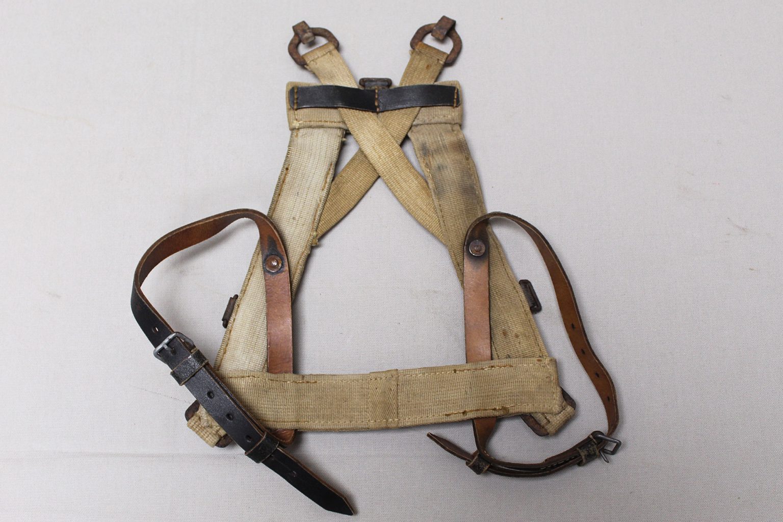 WW2 German Tropical A-frame . EFL6176cxa - Time Traveler Militaria