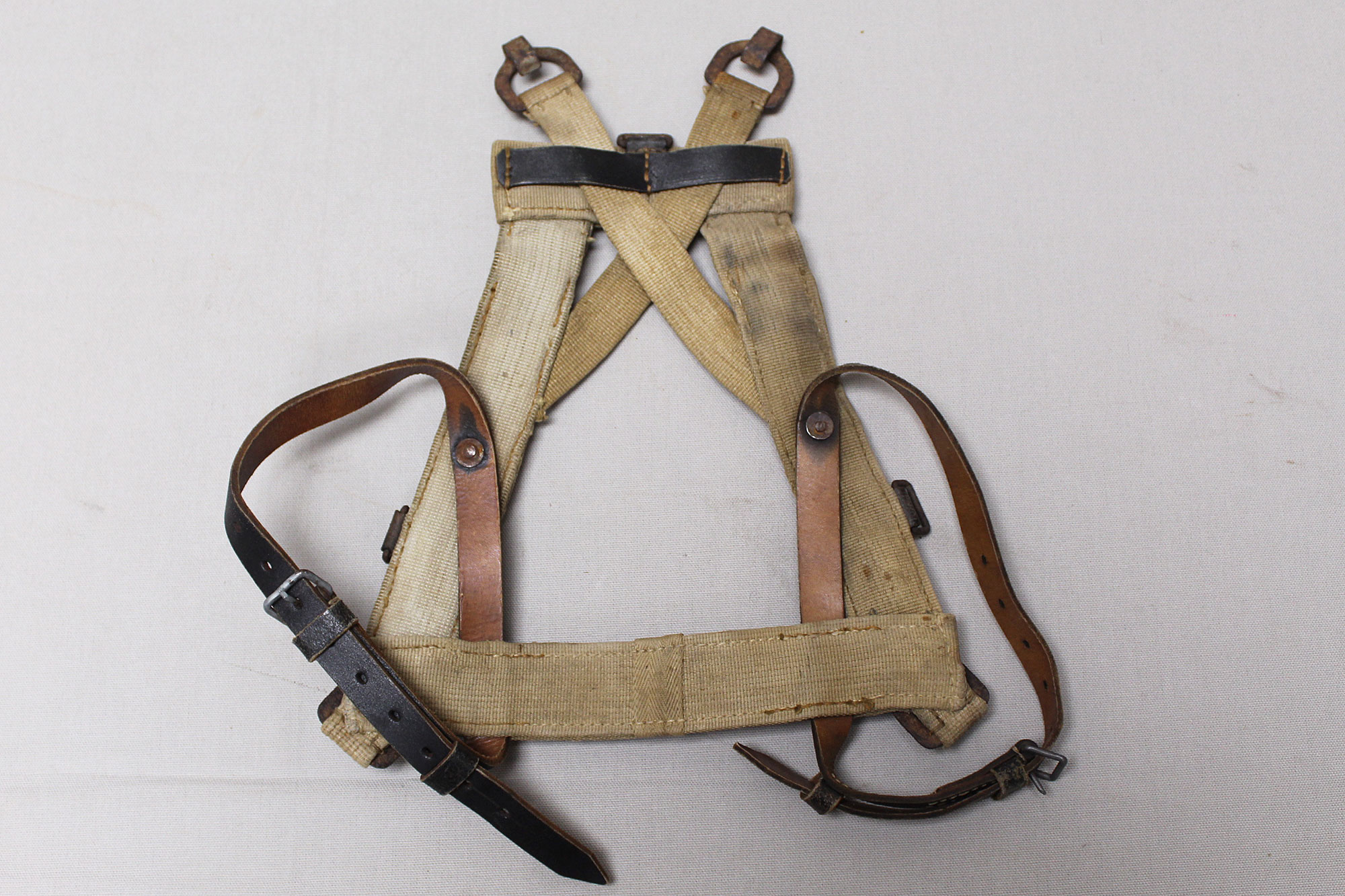 WW2 German Tropical A-frame . EFL6176cxa - Time Traveler Militaria