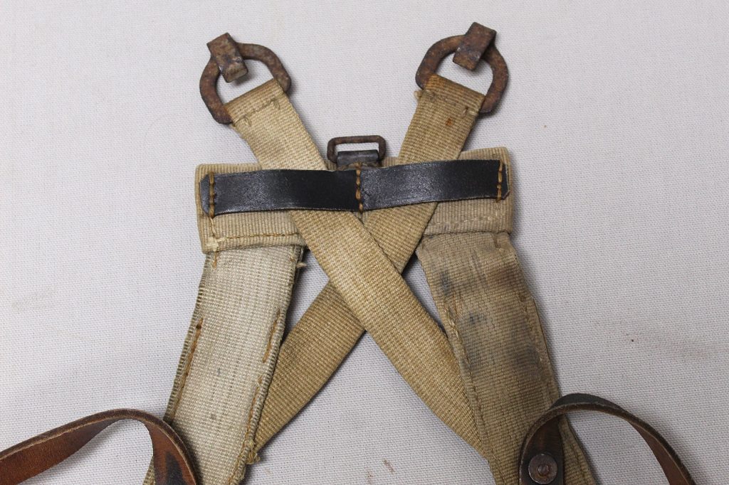 WW2 German Tropical A-frame . EFL6176cxa - Time Traveler Militaria