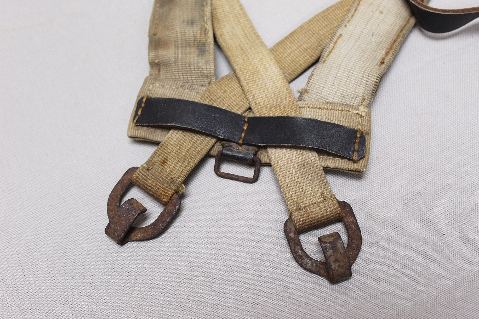 WW2 German Tropical A-frame . EFL6176cxa - Time Traveler Militaria