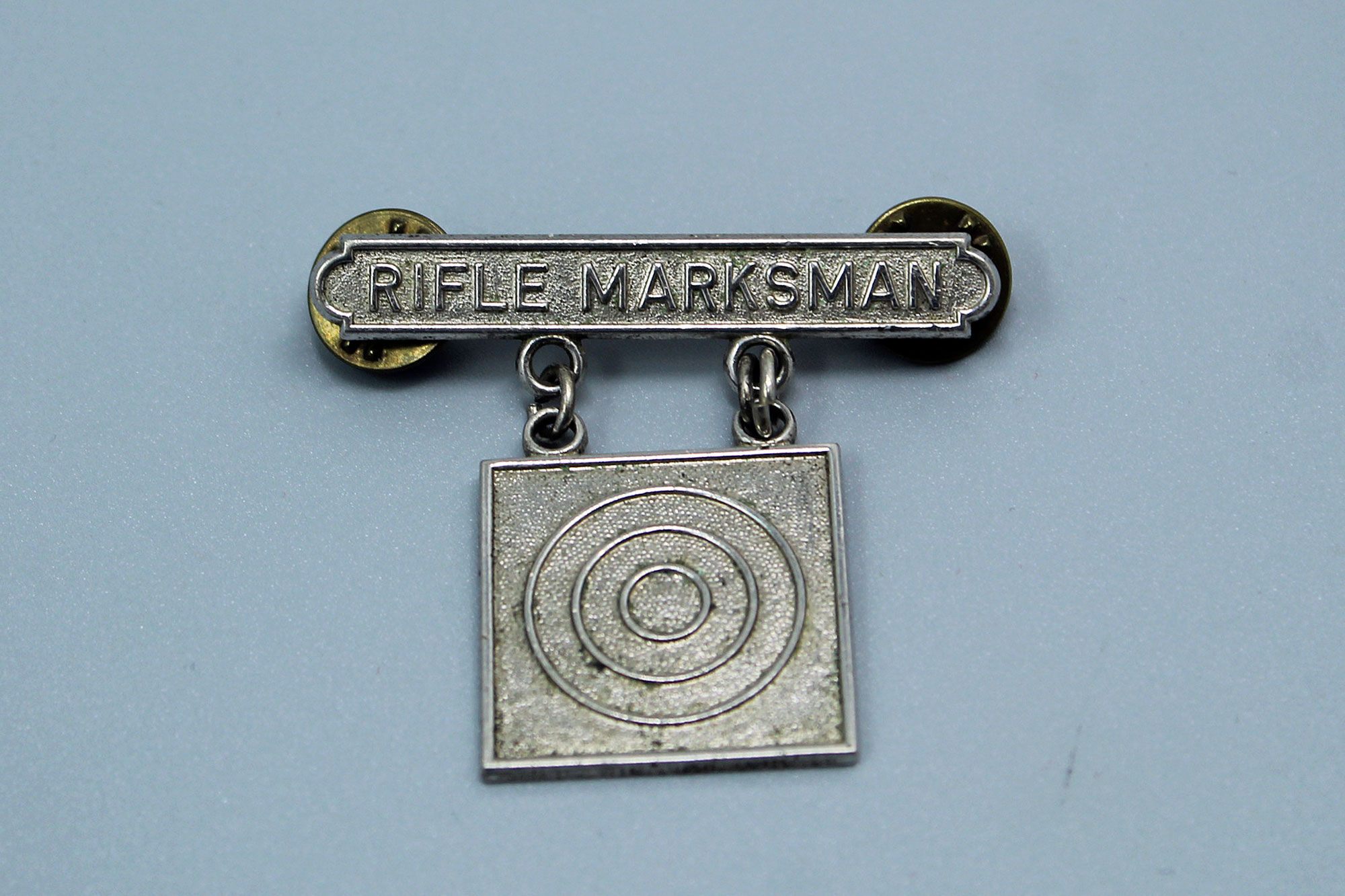 USMC Rifle Marksman Qualification Badge - Sterling . FLU3745 - Time ...