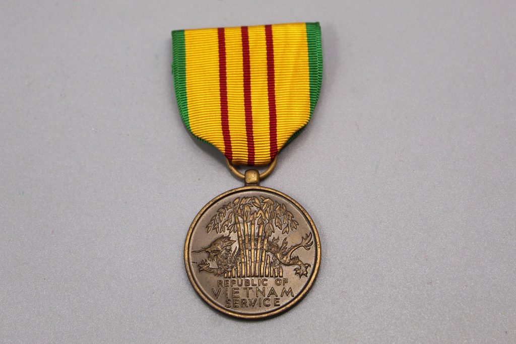 US Vietnam Service Medal . YMU4723 - Time Traveler Militaria