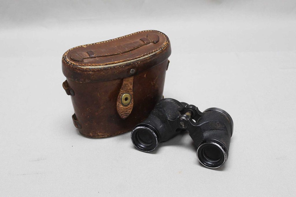 US WW2 Navy Binocular in Case 1944 . FLU3771 - Time Traveler Militaria