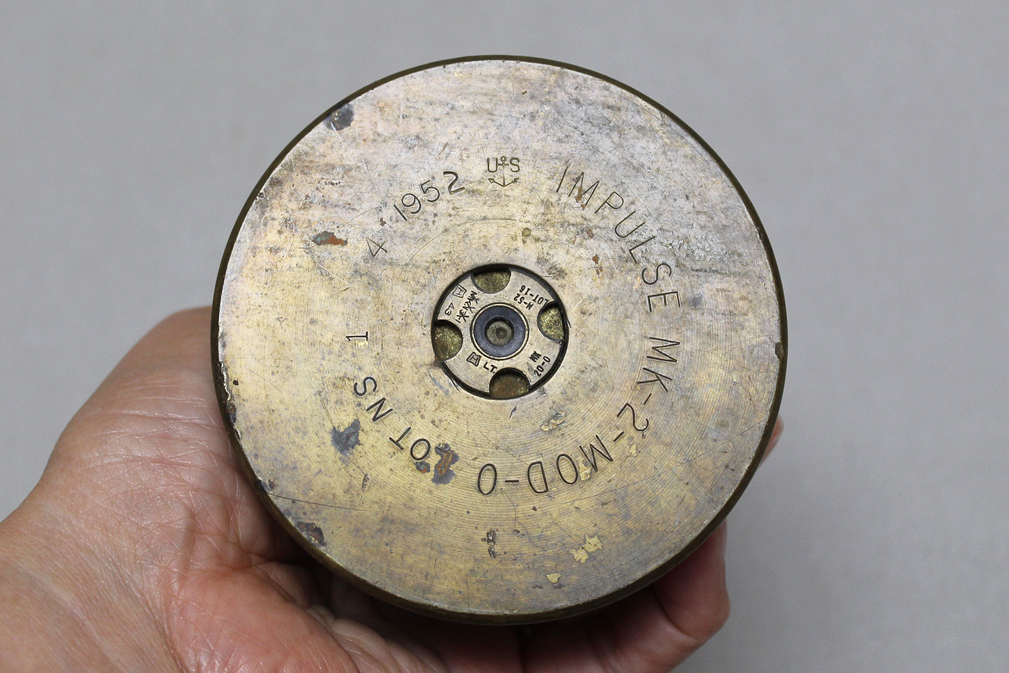 US Navy Brass Shell Trench Art 1952 . FLU3774 - Time Traveler Militaria