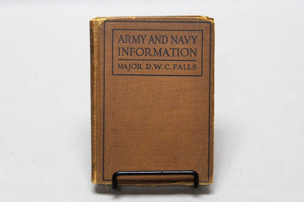 Army Navy Information Book 1917 . BOOK173 - Time Traveler Militaria