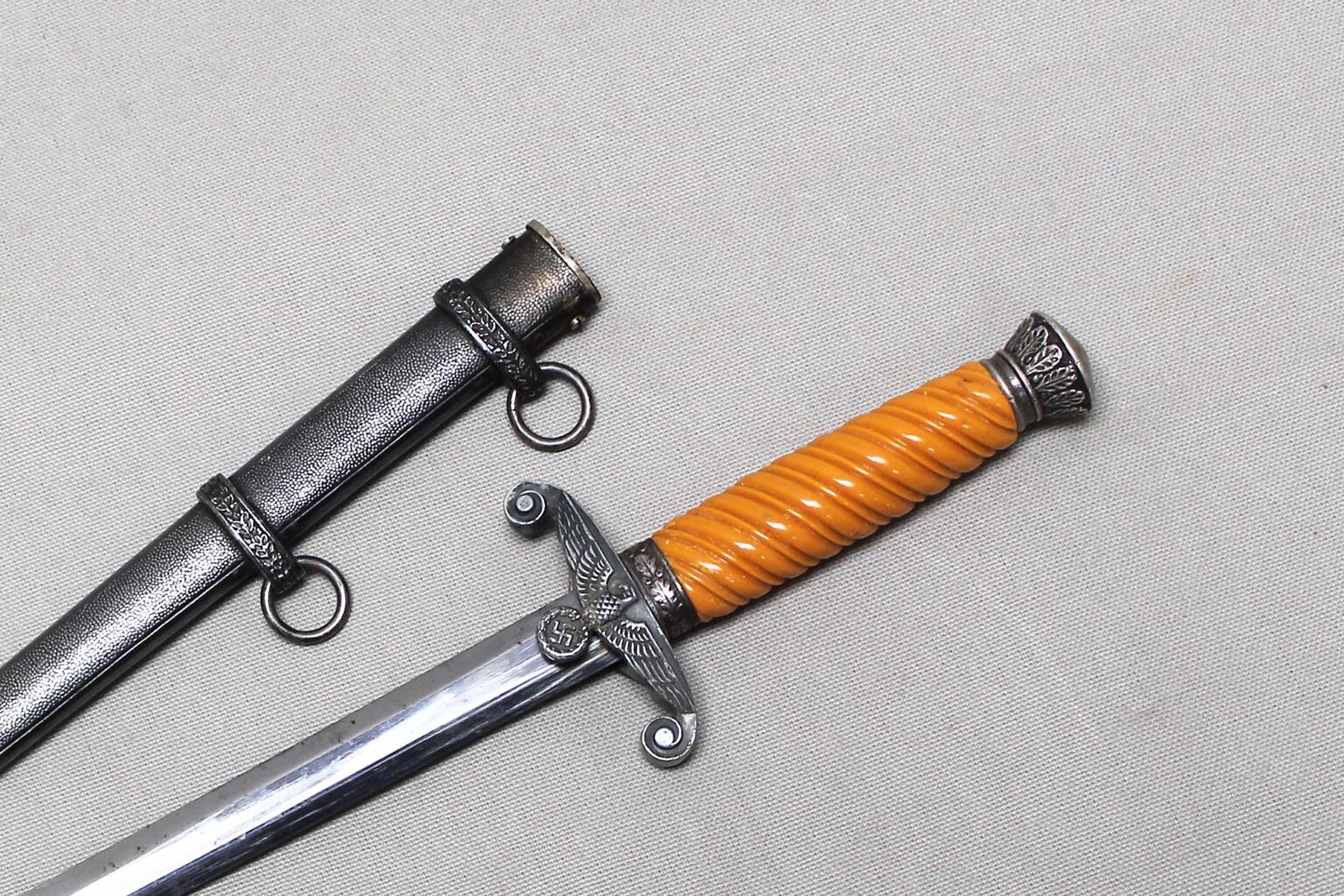 WW2 German Army Dagger . D2089 - Time Traveler Militaria