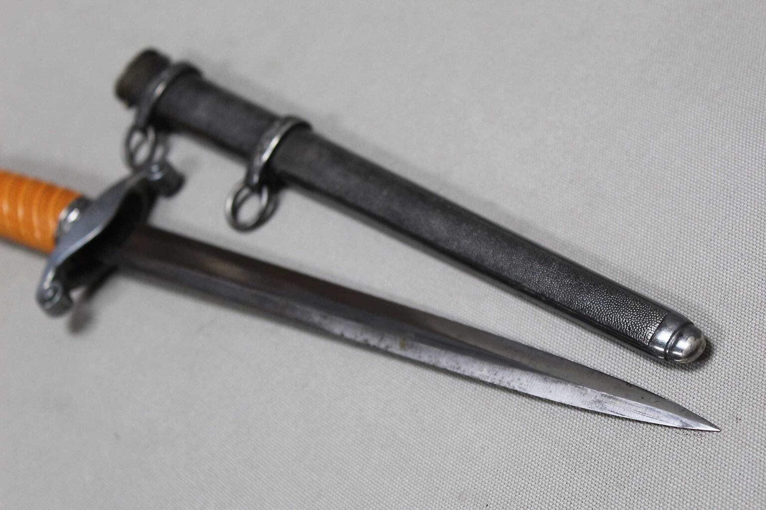WW2 German Army Dagger . D2089 - Time Traveler Militaria