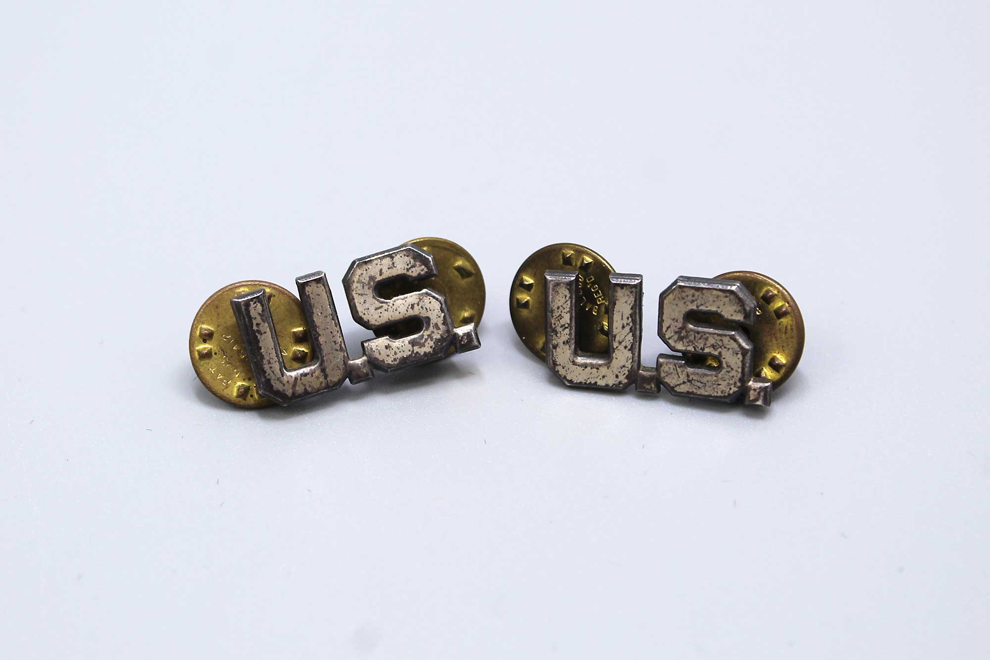 USAF "US" Officer Collar Insignia Pair . FLU4715 - Time Traveler Militaria