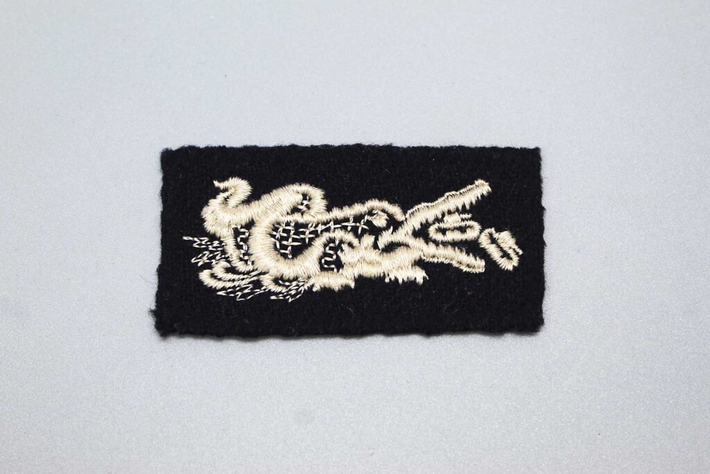 WW2 US Navy Assault Amphibious Tractor Cuff Insignia . USP1243 - Time ...