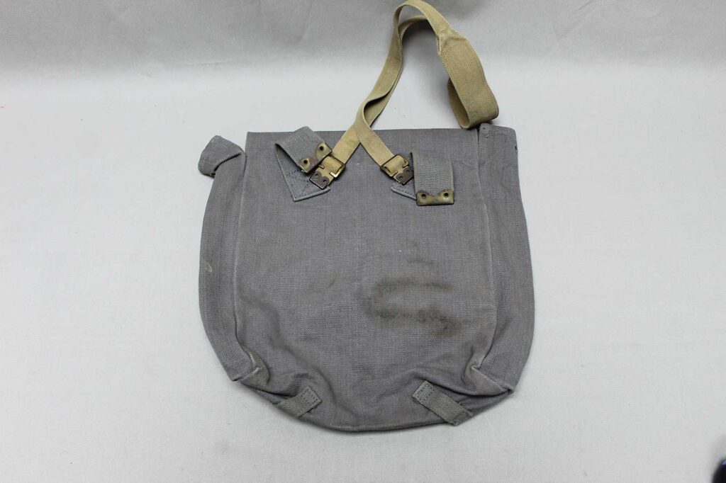 British Field Pack w/Straps . BMX156 - Time Traveler Militaria