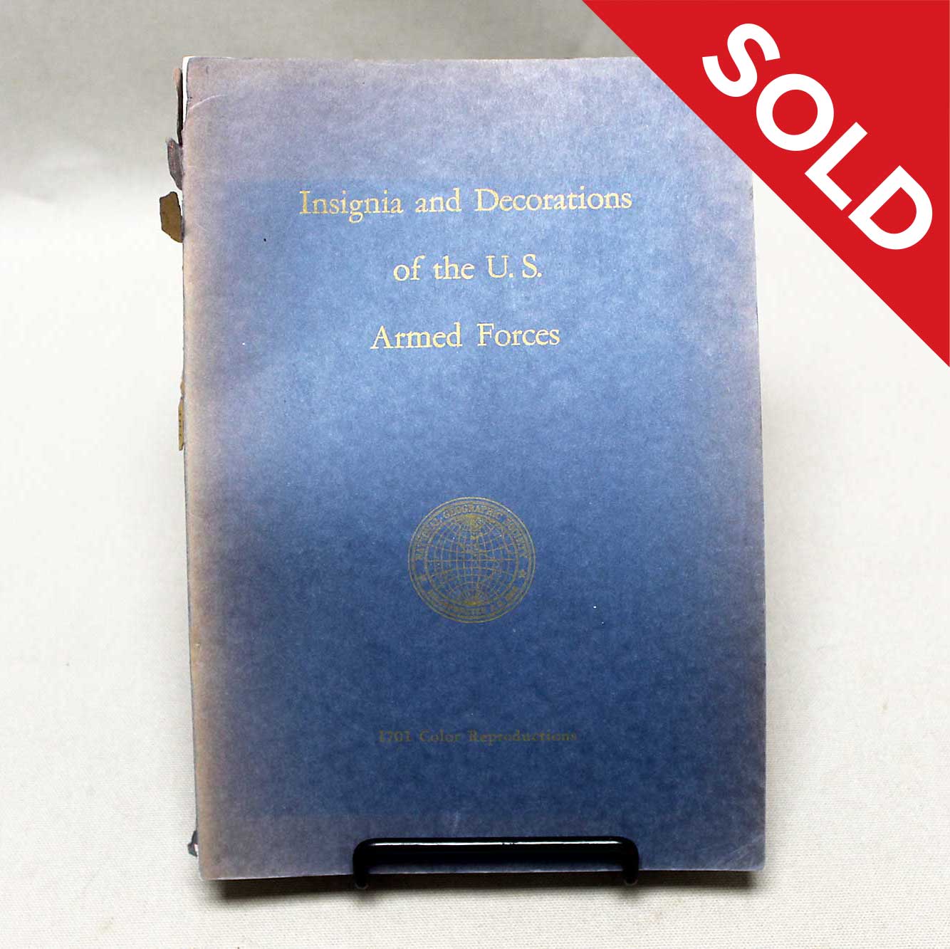 ww2 us insignia book - Time Traveler Militaria