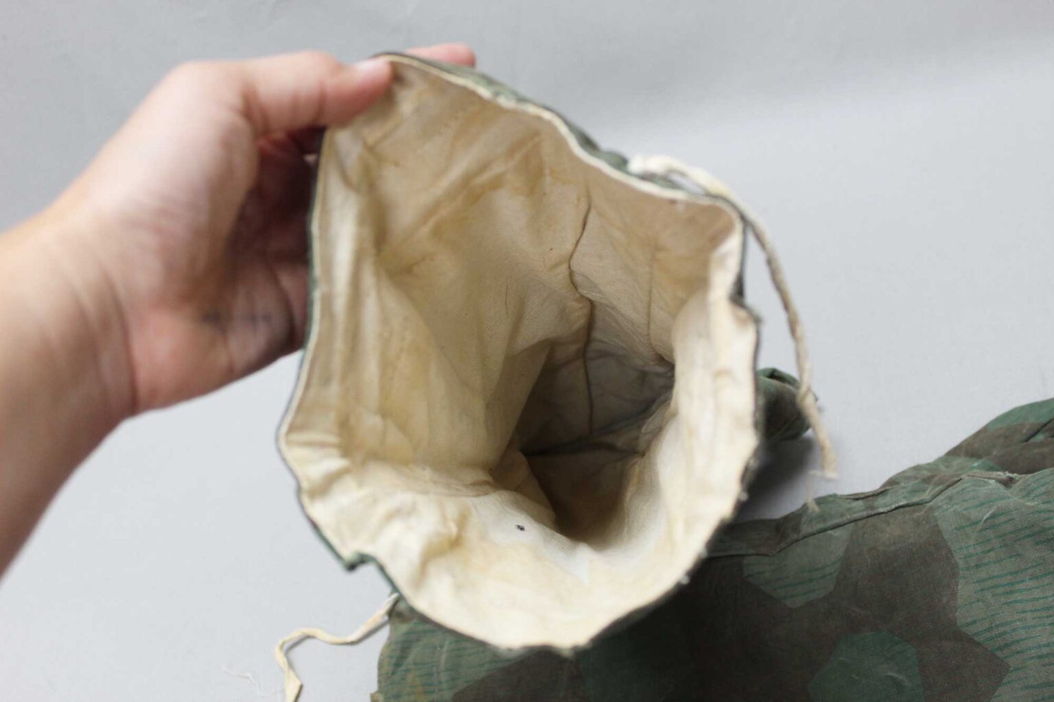 WW2 German Splinter Camo Winter Mittens . EFL1888 - Time Traveler Militaria