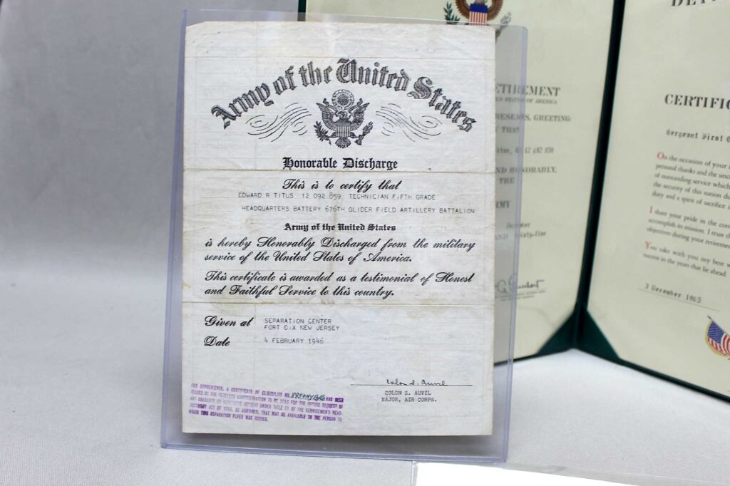 US Army Retirement Docs in Green Holder 1960s . FLU1679 - Time Traveler ...