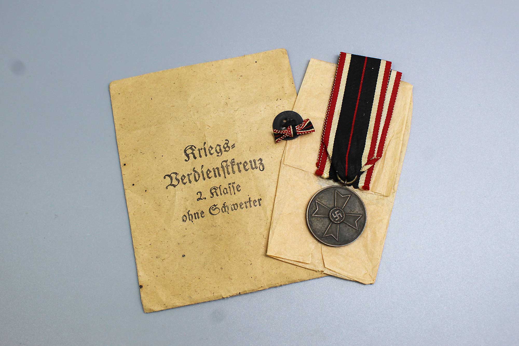 WW2 German War Merit Medal w/Packet . GO6135 - Time Traveler Militaria