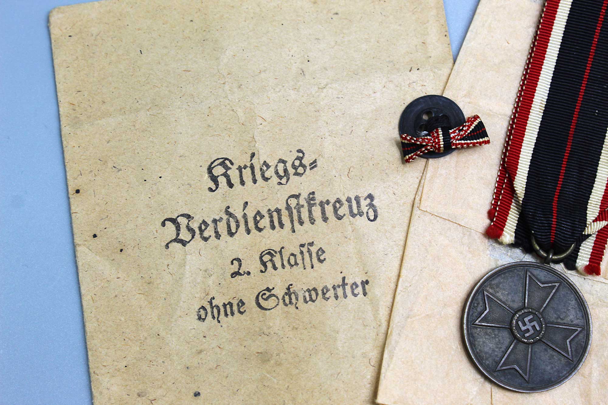 WW2 German War Merit Medal w/Packet . GO6135 - Time Traveler Militaria