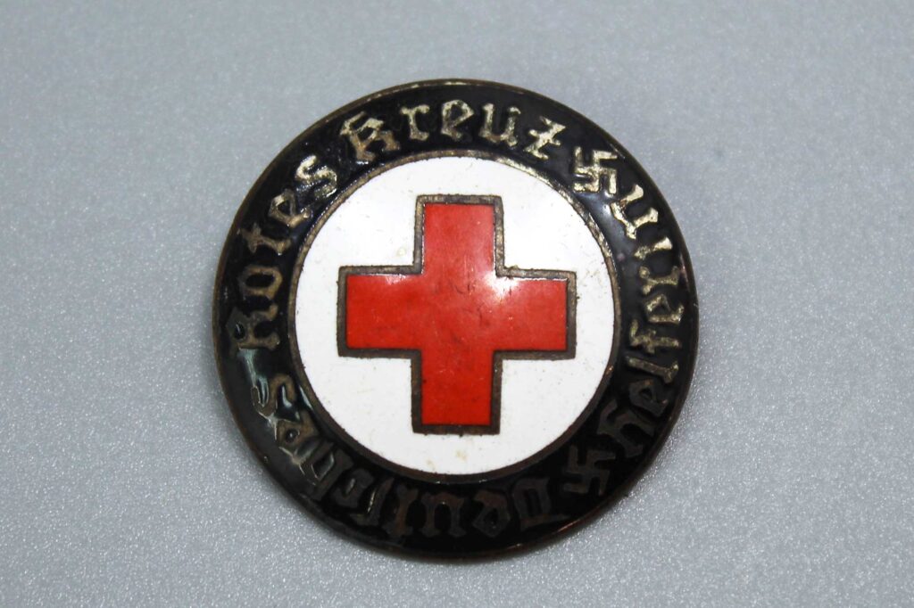 WW2 German Red Cross Helper's Service Pin . PIN1228 - Time Traveler ...