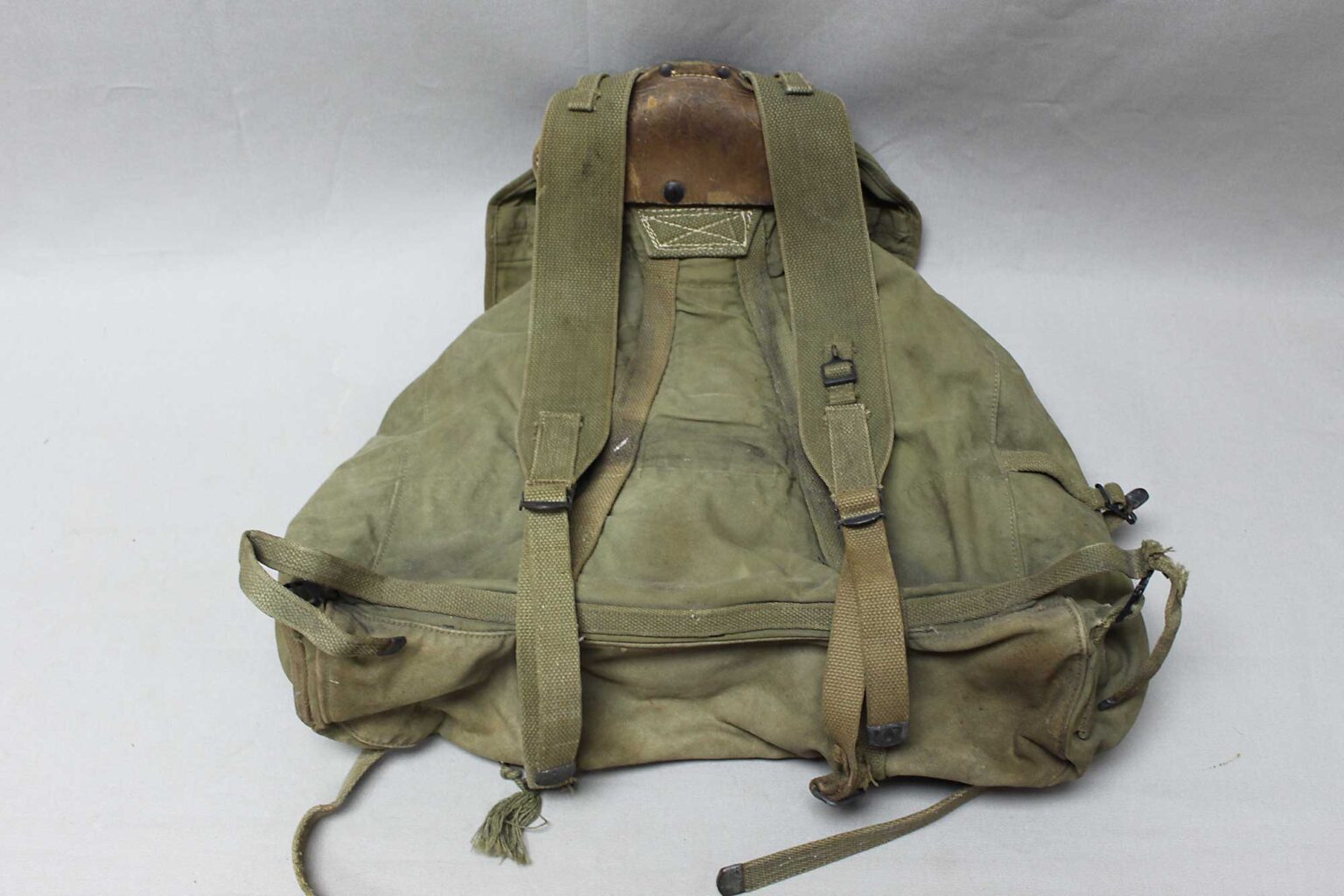 US Army Mountain Troops Backpack M1942 . FLU1782 - Time Traveler Militaria