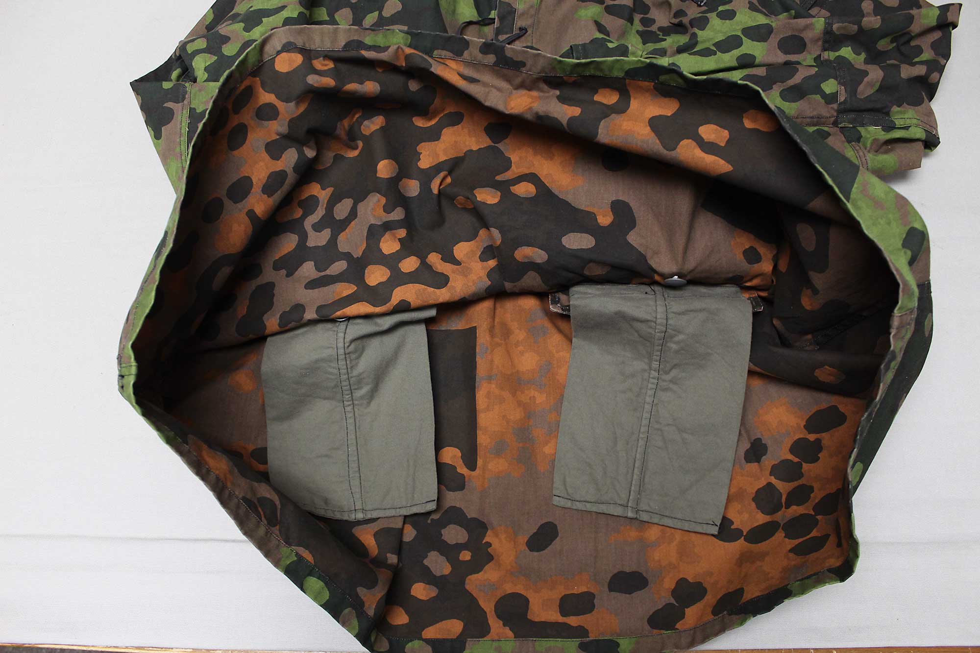 Reproduction WW2 German Camo Smock . HM418 - Time Traveler Militaria