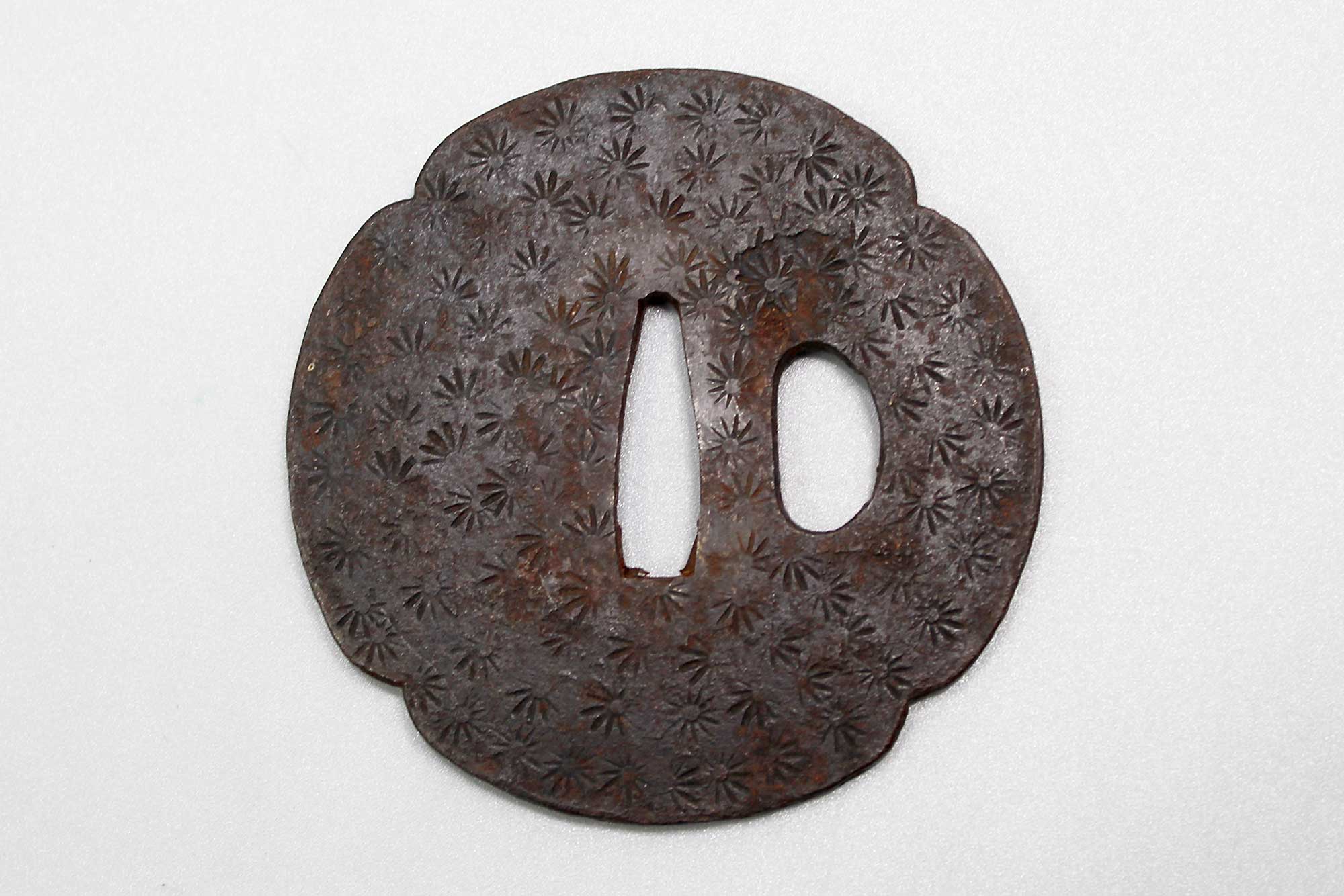 Japanese Tsuba Iron Mokko Gata . NNJ434 - Time Traveler Militaria