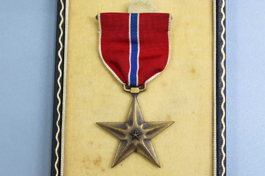 US Bronze Star Medal in Navy Case - Named . YMU3023 - Time Traveler ...