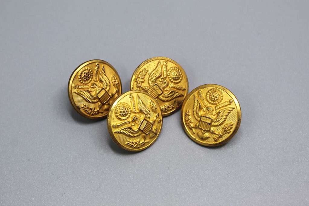 WW2 US Army Group of 4 Buttons - Waterbury . FLU4792 - Time Traveler ...