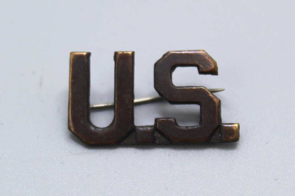 US WW1 Army Officer Collar Insignia . FLU832 - Time Traveler Militaria