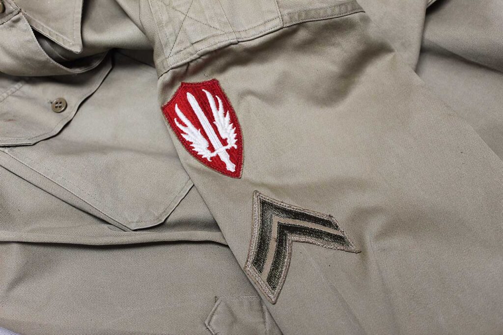 US Army SCARWAF Corporal Shirt - 17x35 . UA1248 - Time Traveler Militaria