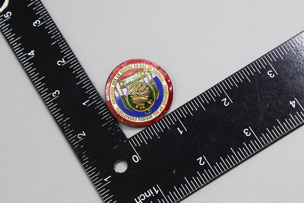 French Military Pin . WM469b - Time Traveler Militaria