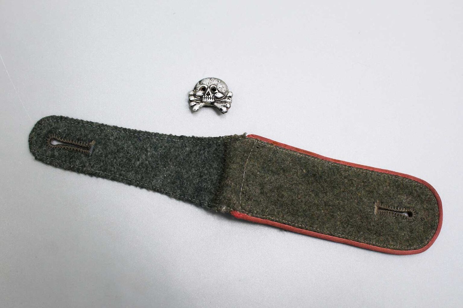 WW2 Panzer EM Shoulder Board and Panzer Skull . EFL6244cxa - Time ...