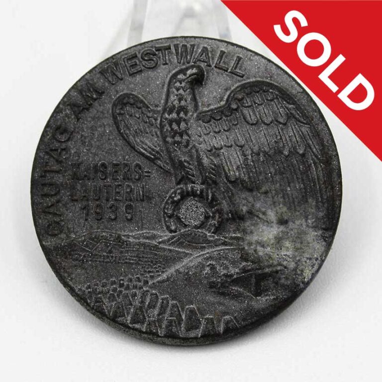 Tinnies & Pins Archives - Time Traveler Militaria