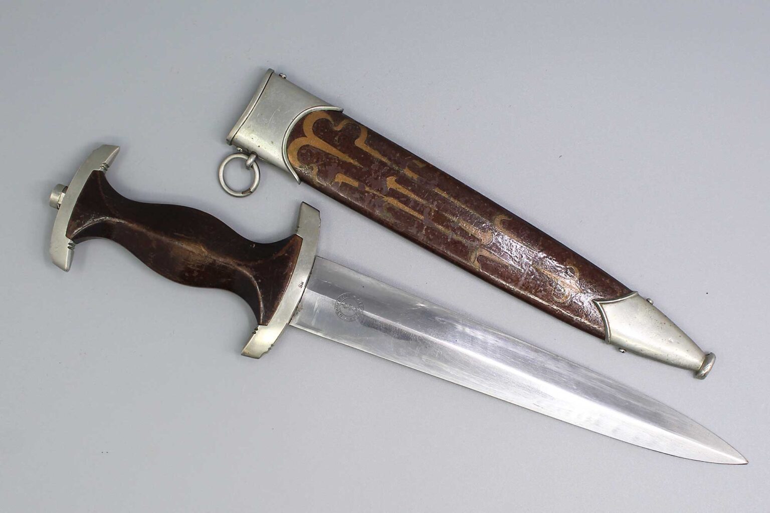 WW2 German SA Dagger - Aesculap . D1097 - Time Traveler Militaria