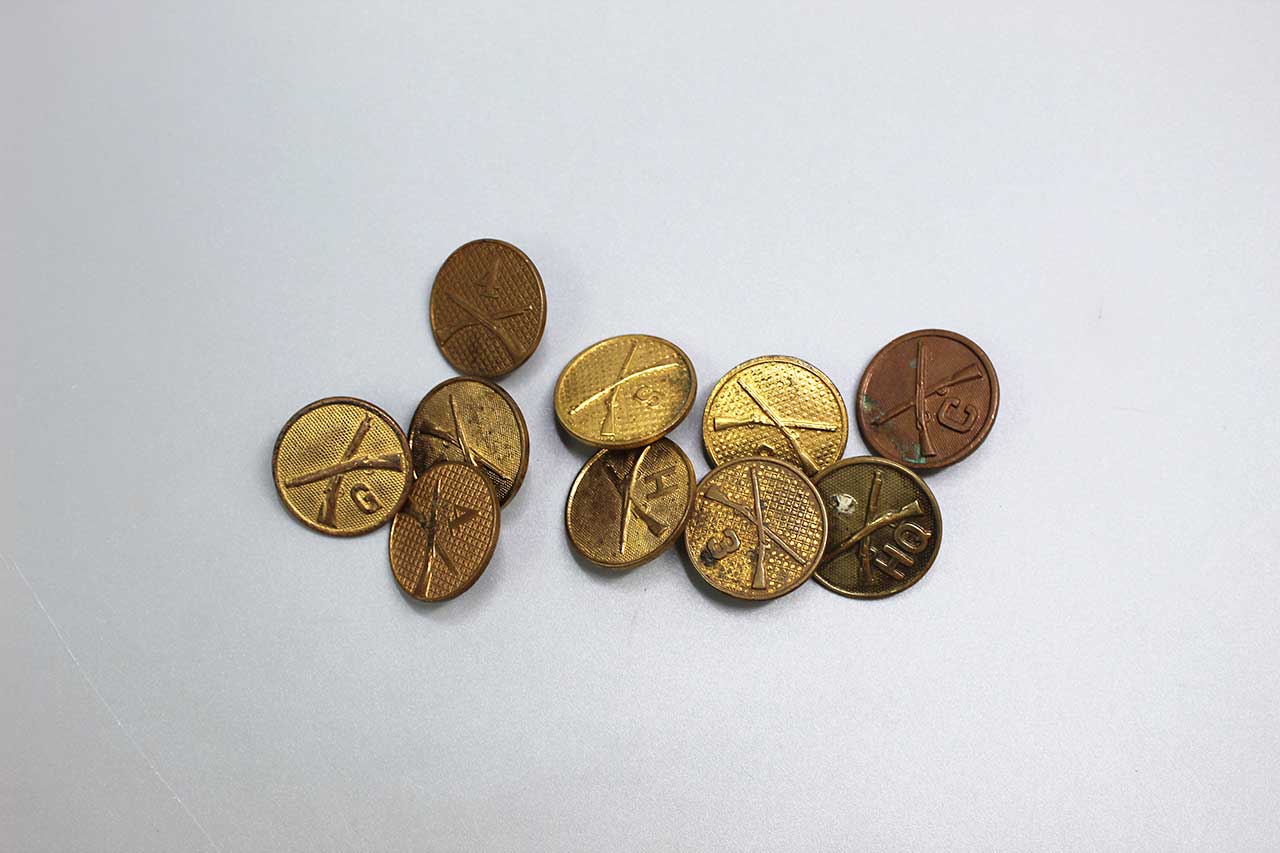 US Army Infantry Group of 10 Enlisted Collar Disks . FLU4830 - Time ...