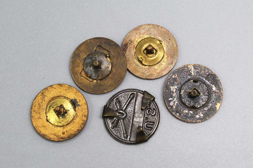 US Army Group of 5 Enlisted Collar Disks . FLU4833 - Time Traveler ...