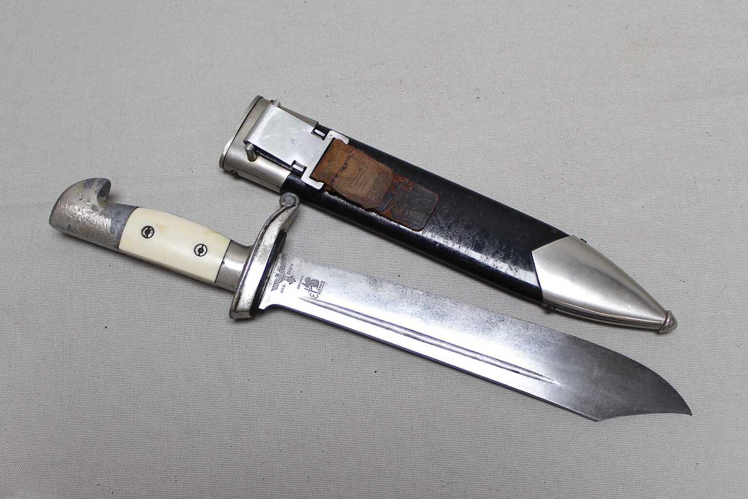 WW2 German Teno EM Hewer Eickhorn . D2104 - Time Traveler Militaria