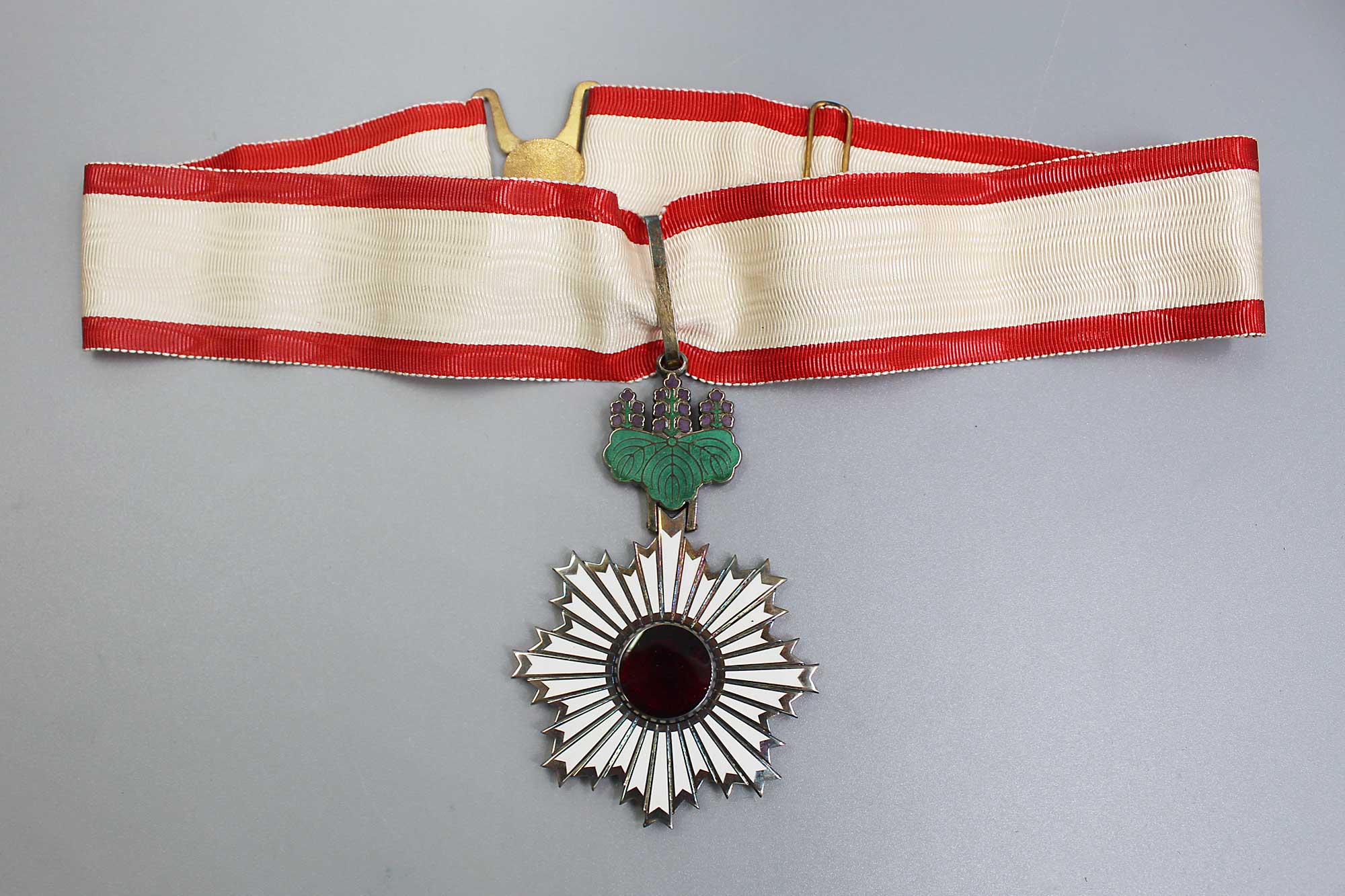 WW2 Japanese Rising Sun 3rd Class w/Case . NNJ454 - Time Traveler Militaria