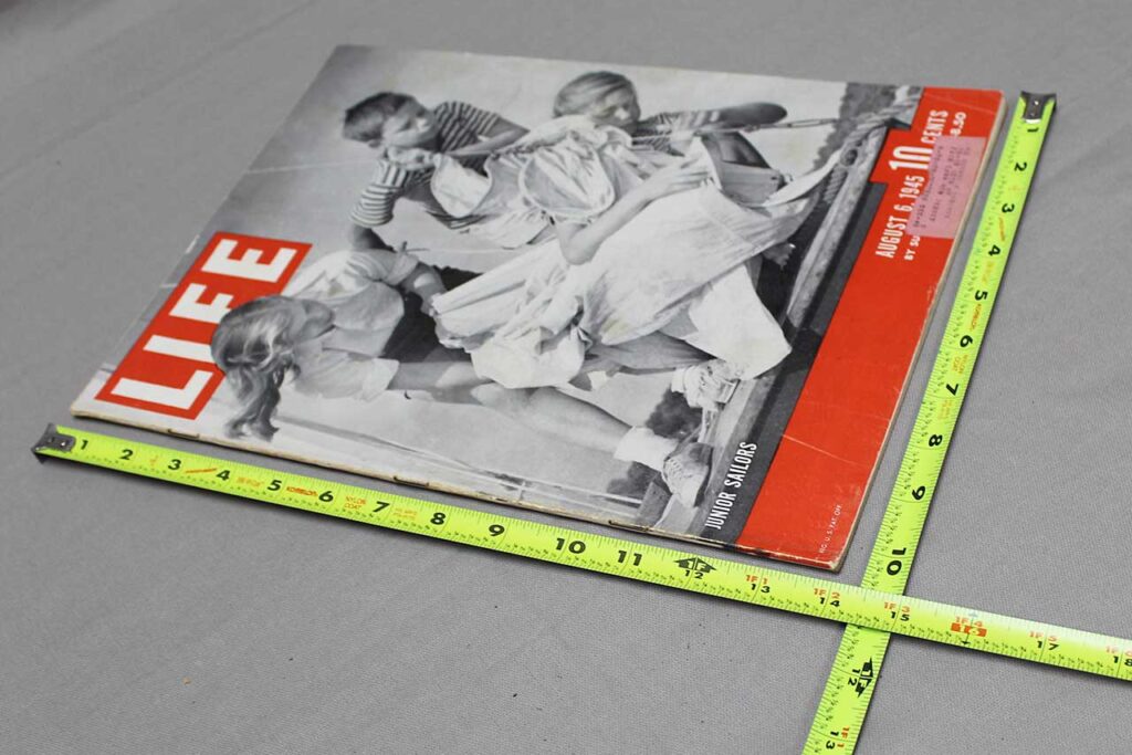 LIFE Magazine August 6, 1945 . BOOK217 - Time Traveler Militaria