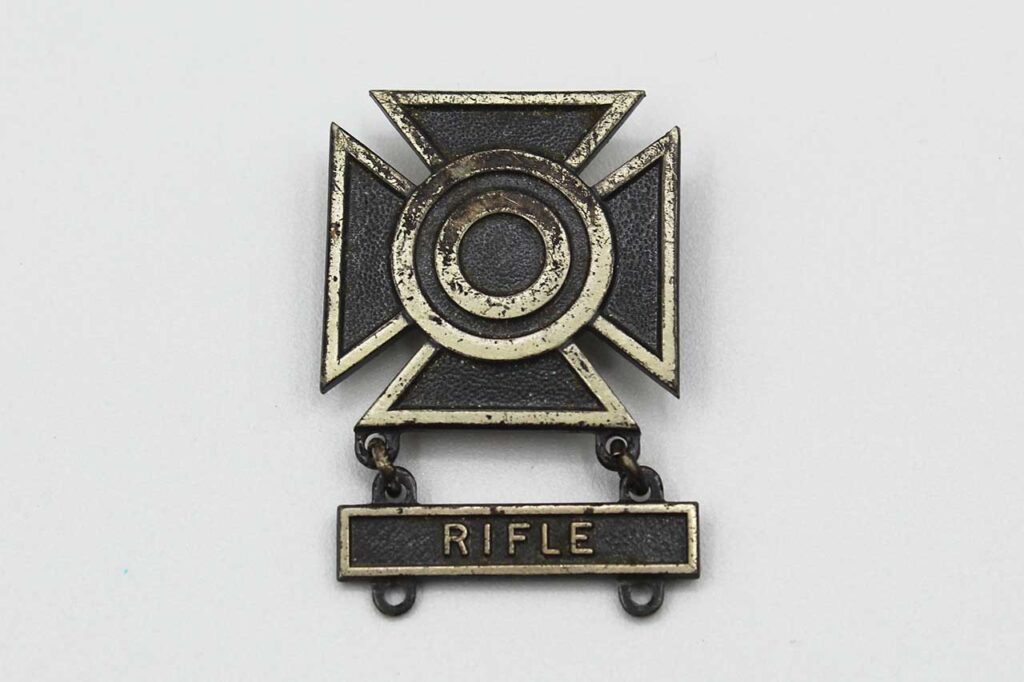 US Sharpshooter Qual. Badge w/Rifle Bar Sterling . FLU4865 - Time ...