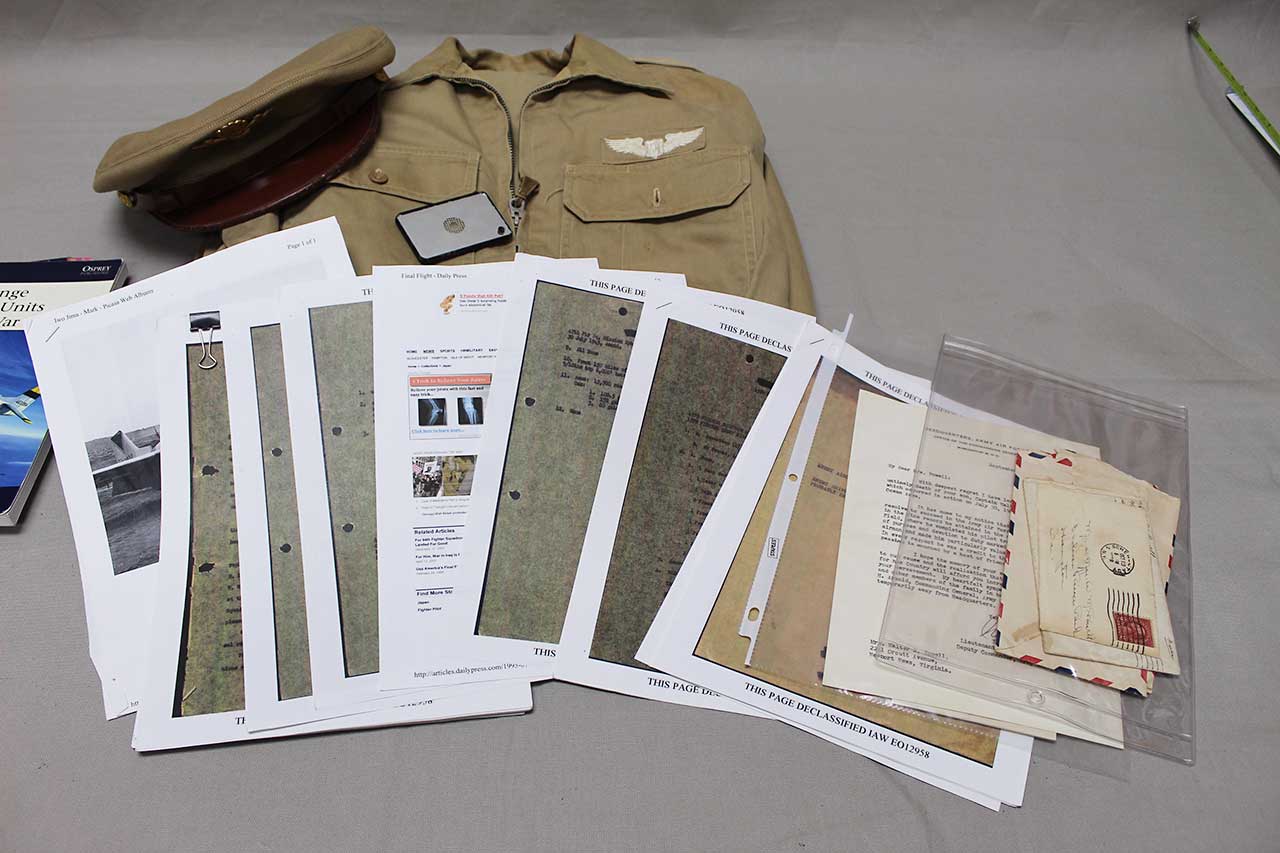 WW2 Group of Capt Powell P-51 Pilot - Pacific . FLU4871 - Time Traveler ...