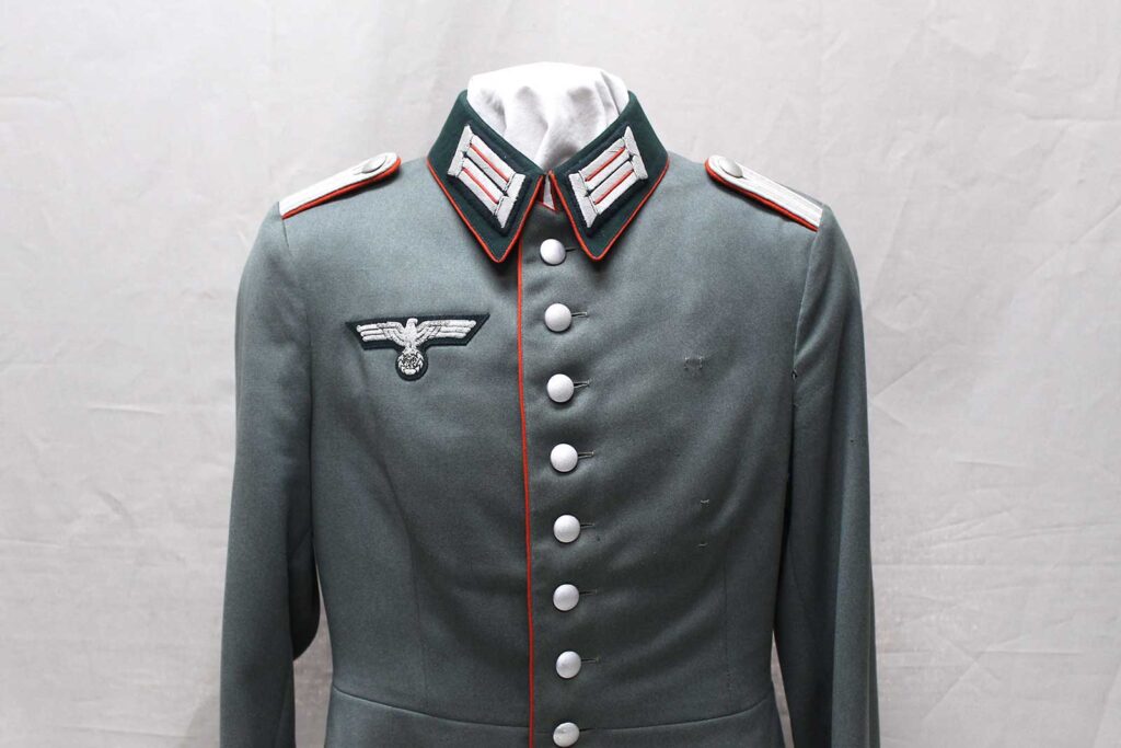 WW2 German Waffenrock Officer Artillery . U572 - Time Traveler Militaria