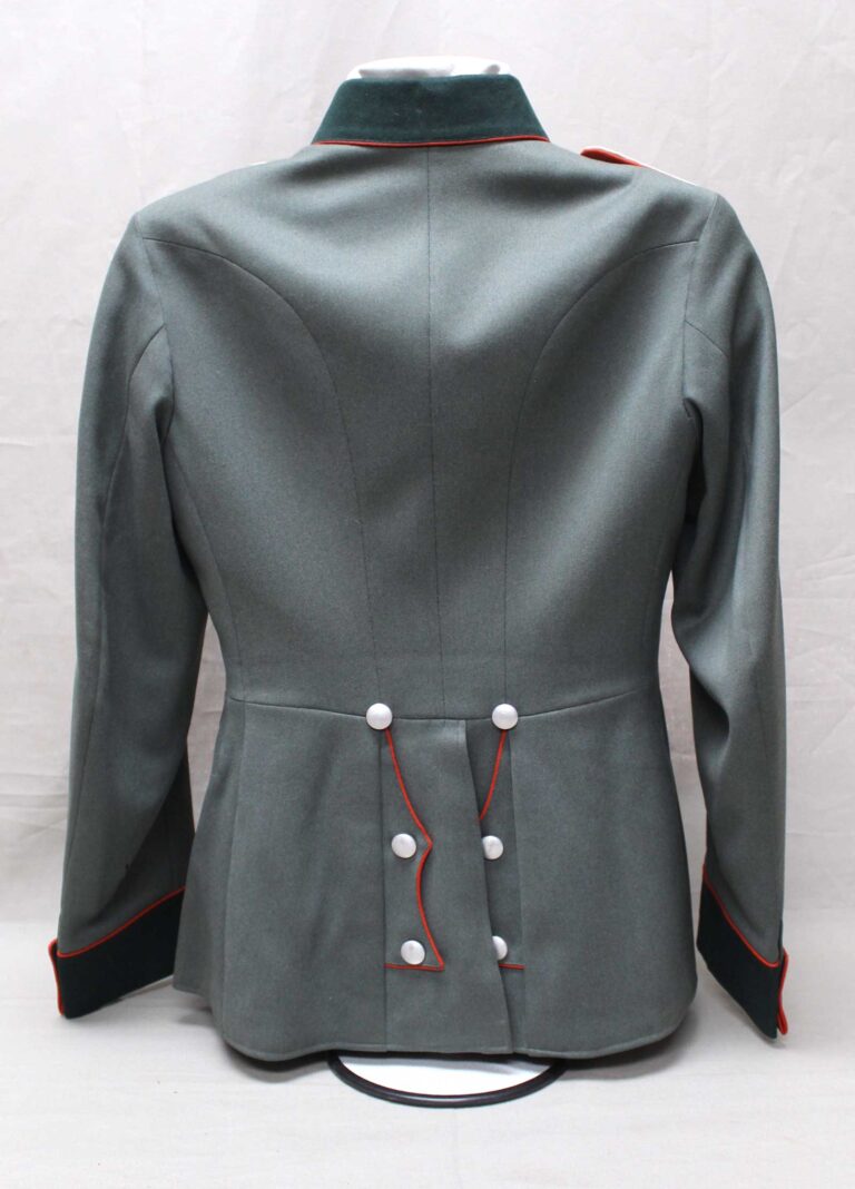 WW2 German Waffenrock Officer Artillery . U572 - Time Traveler Militaria