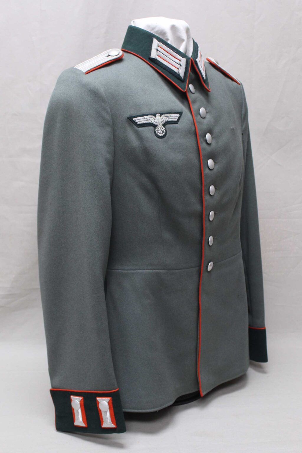 WW2 German Waffenrock Officer Artillery . U572 - Time Traveler Militaria