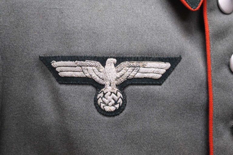 WW2 German Waffenrock Officer Artillery . U572 - Time Traveler Militaria