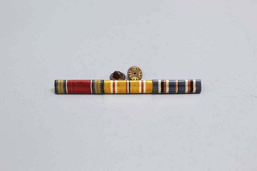 US Army 3 Place Ribbon Bar . YMU4840 - Time Traveler Militaria